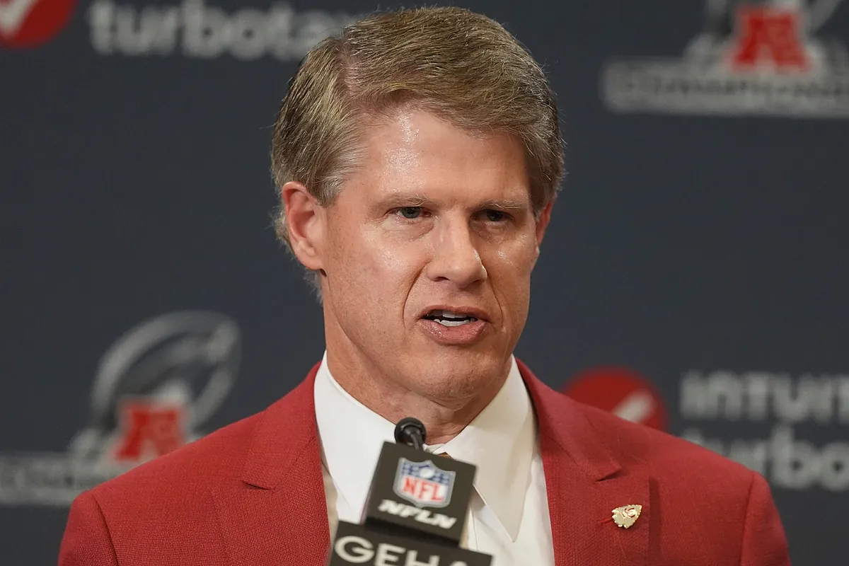 Clark Hunt's latest decision could leave Andy Reid with a plague of ...