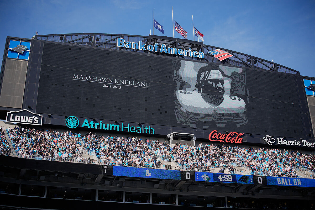 Following Marshawn Kneeland's death, the Dallas Cowboys launch a ...