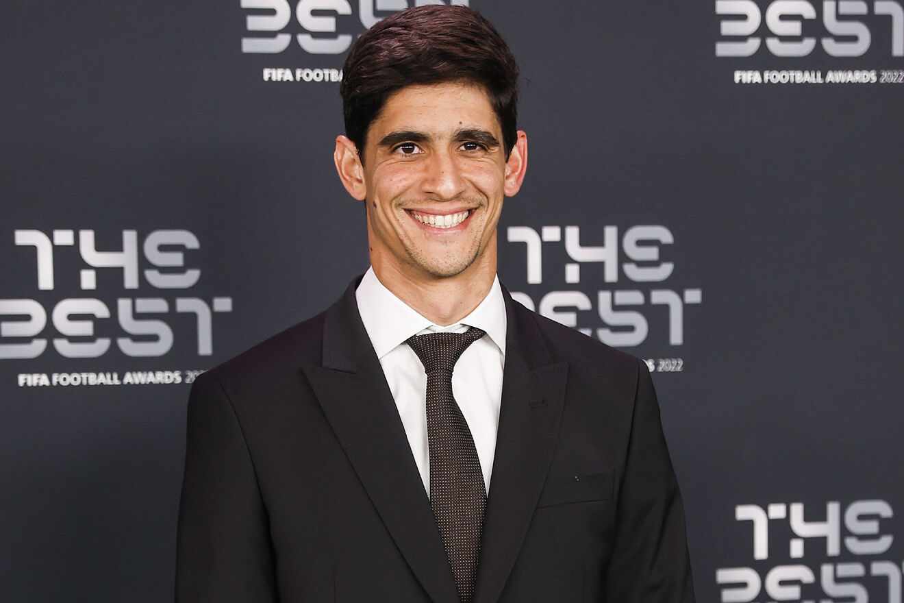 Sevilla FC: Bono, en la gala The Best: "Emiliano fue decisivo para el ...