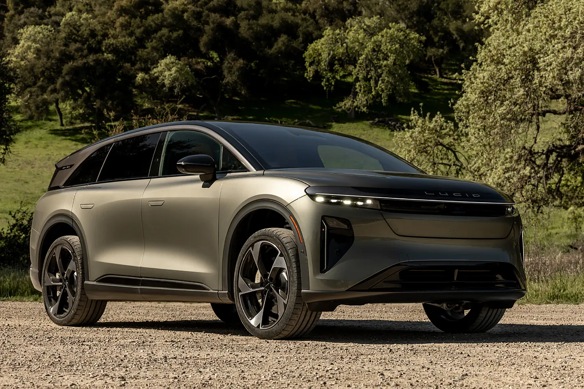 2026 Lucid Gravity Grand Touring: the electric SUV that redefines the ...