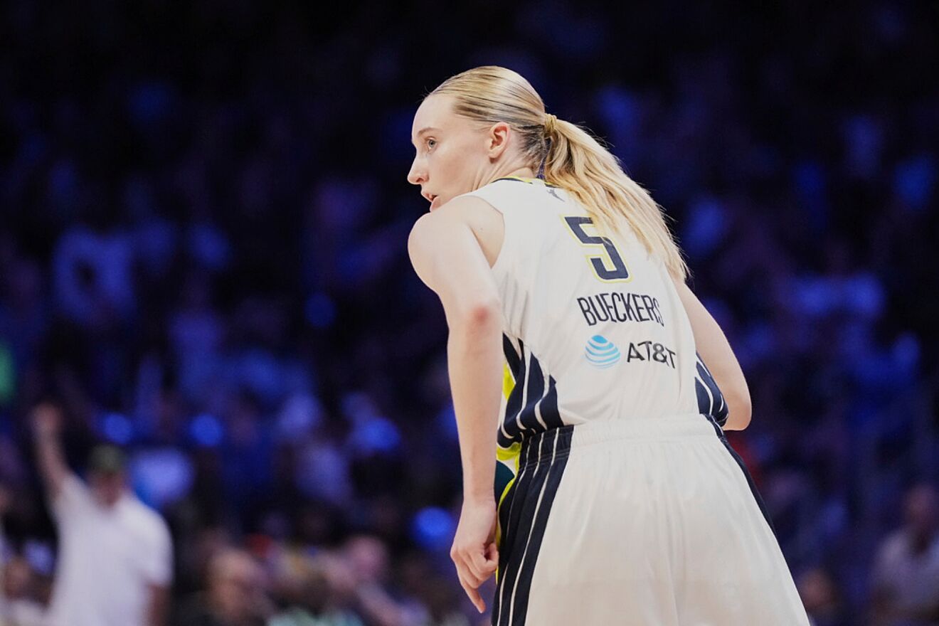 Paige Bueckers made NBA and WNBA history by achieving an undesirable ...