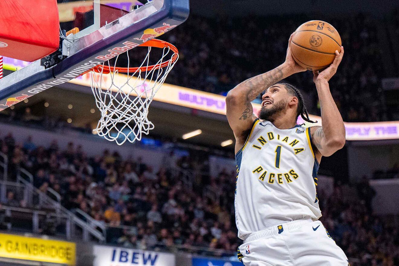 Incredible alley-oop from beyond halfcourt to a 360 Slam is a NBA dunk ...