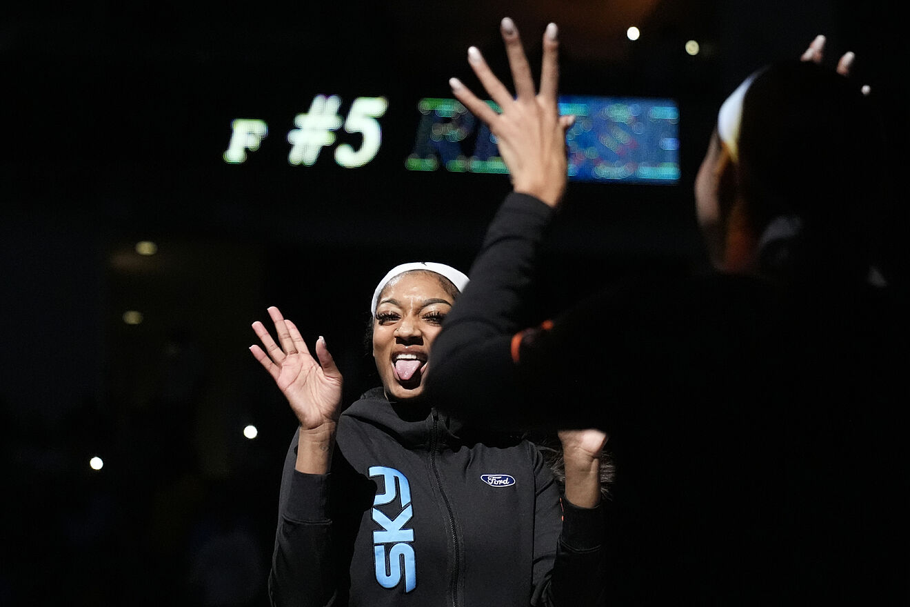 Angel Reese and the Chicago Sky coach's harsh criticism after her WNBA ...