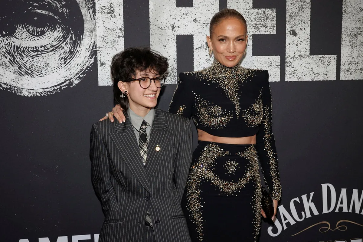Jennifer Lopez's rarely seen child steps out with her mom, looking ...