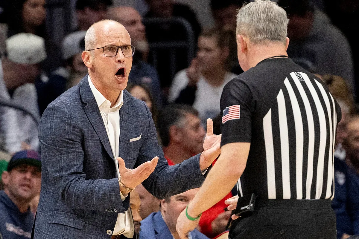'I'm the best coach in the f***ing sport!': Dan Hurley explodes on ...