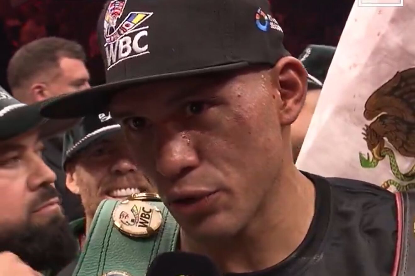 David Benavidez defeats Anthony Yarde by TKO to retain WBC Championship ...
