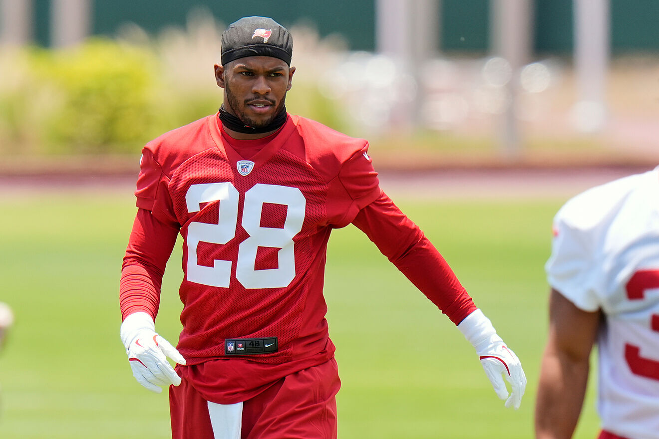 Deion Sanders' concern for his son Shilo grows as Shedeur's brother ...