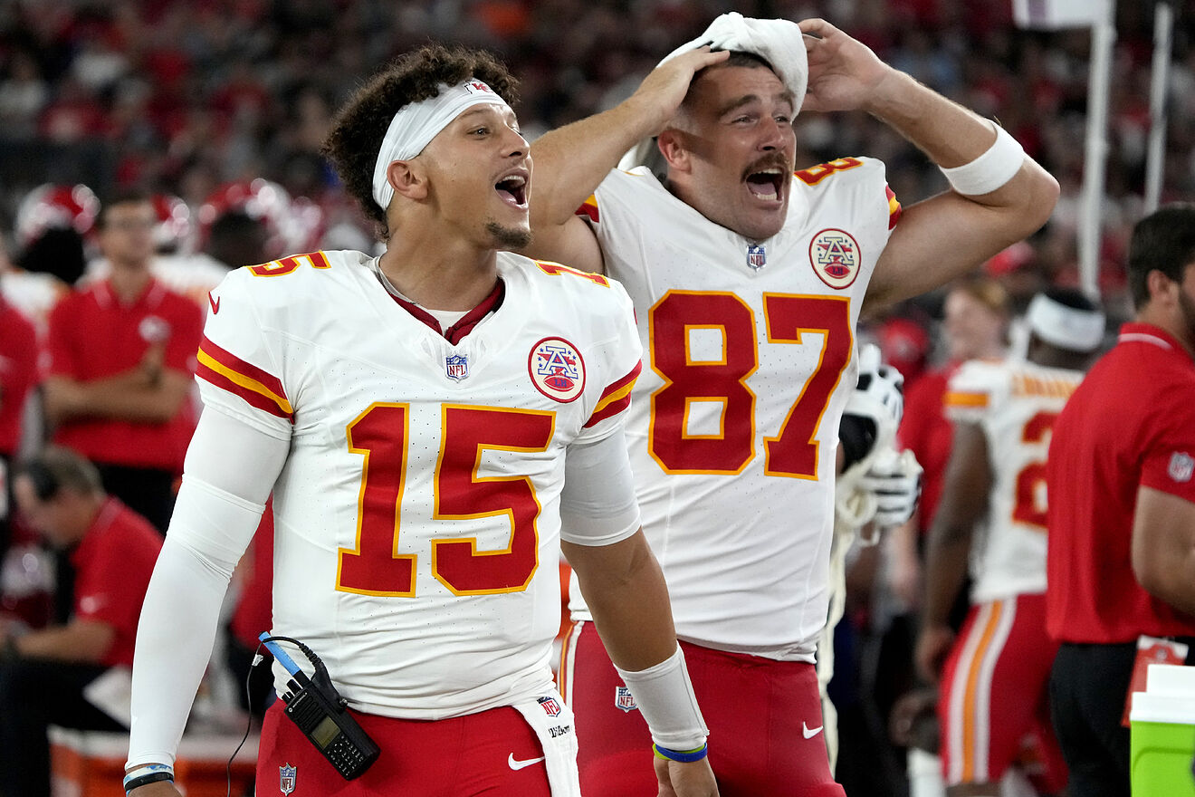 Travis Kelce and Patrick Mahomes' behavior after the Chiefs game ...